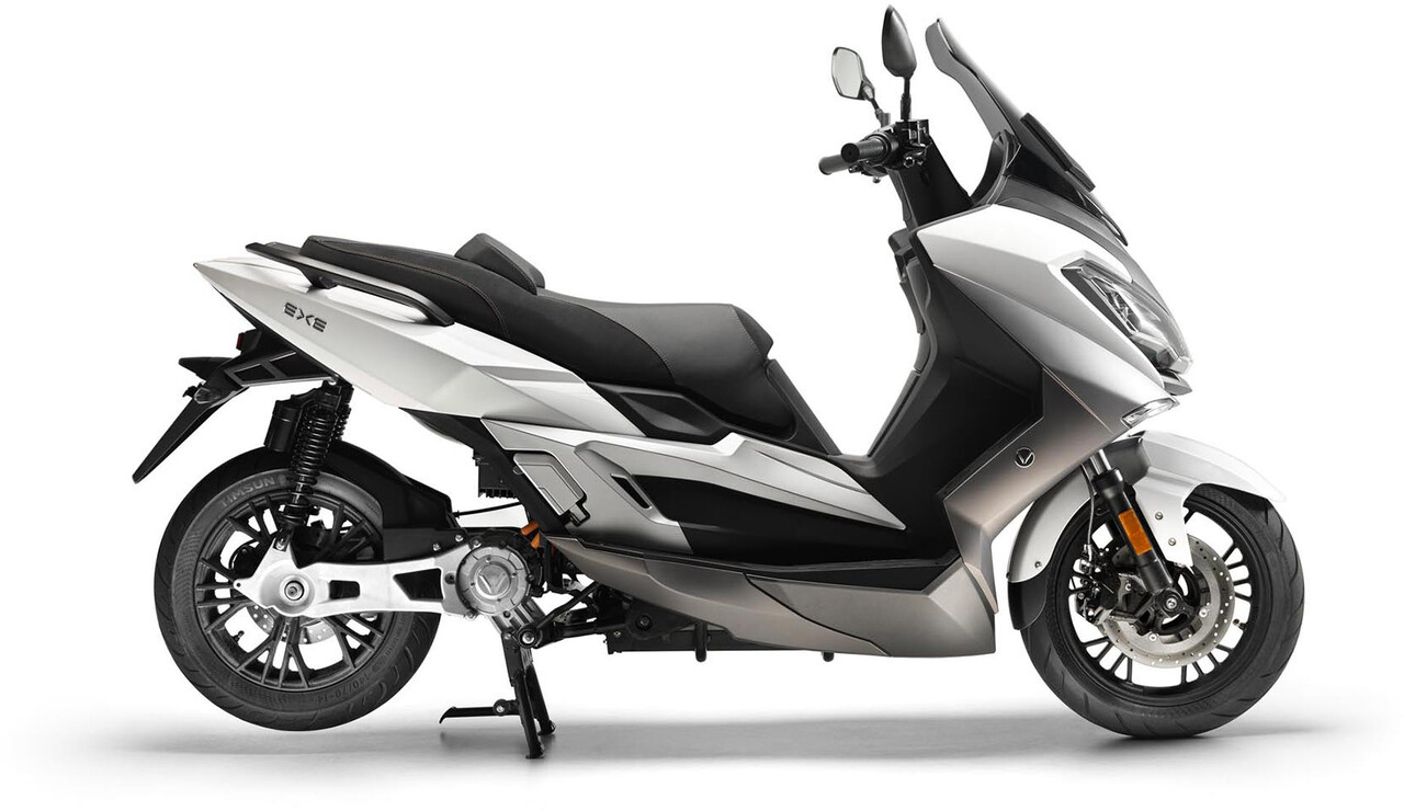 Nerva Exe - Electric Maxi Scooter 2025 - 🇩🇪 Deutschland